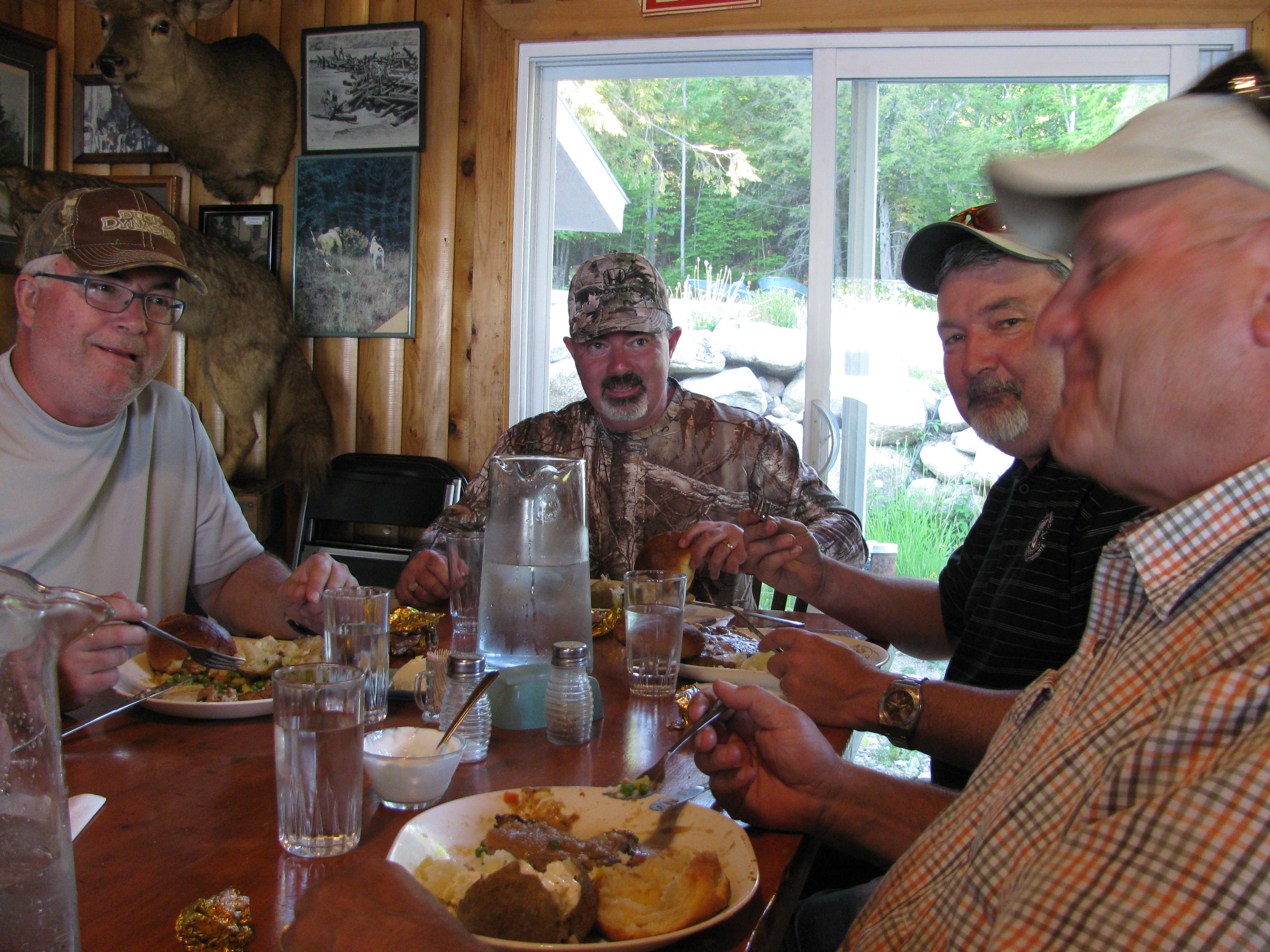 Chow Time | Shutterbug